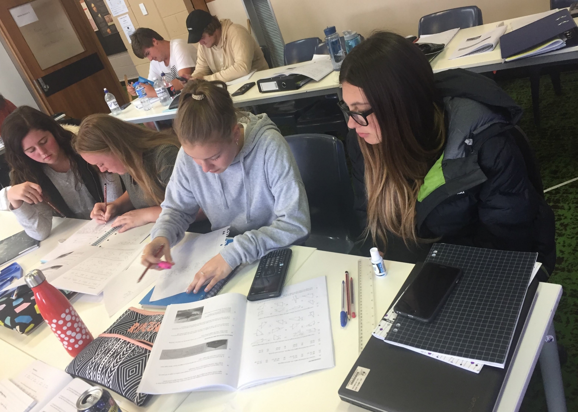 About Us - Hellyer College